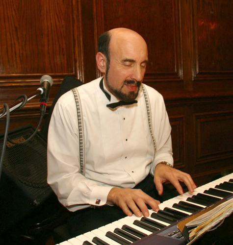 michael-suser-on-piano - Night & Day MusicNight & Day Music